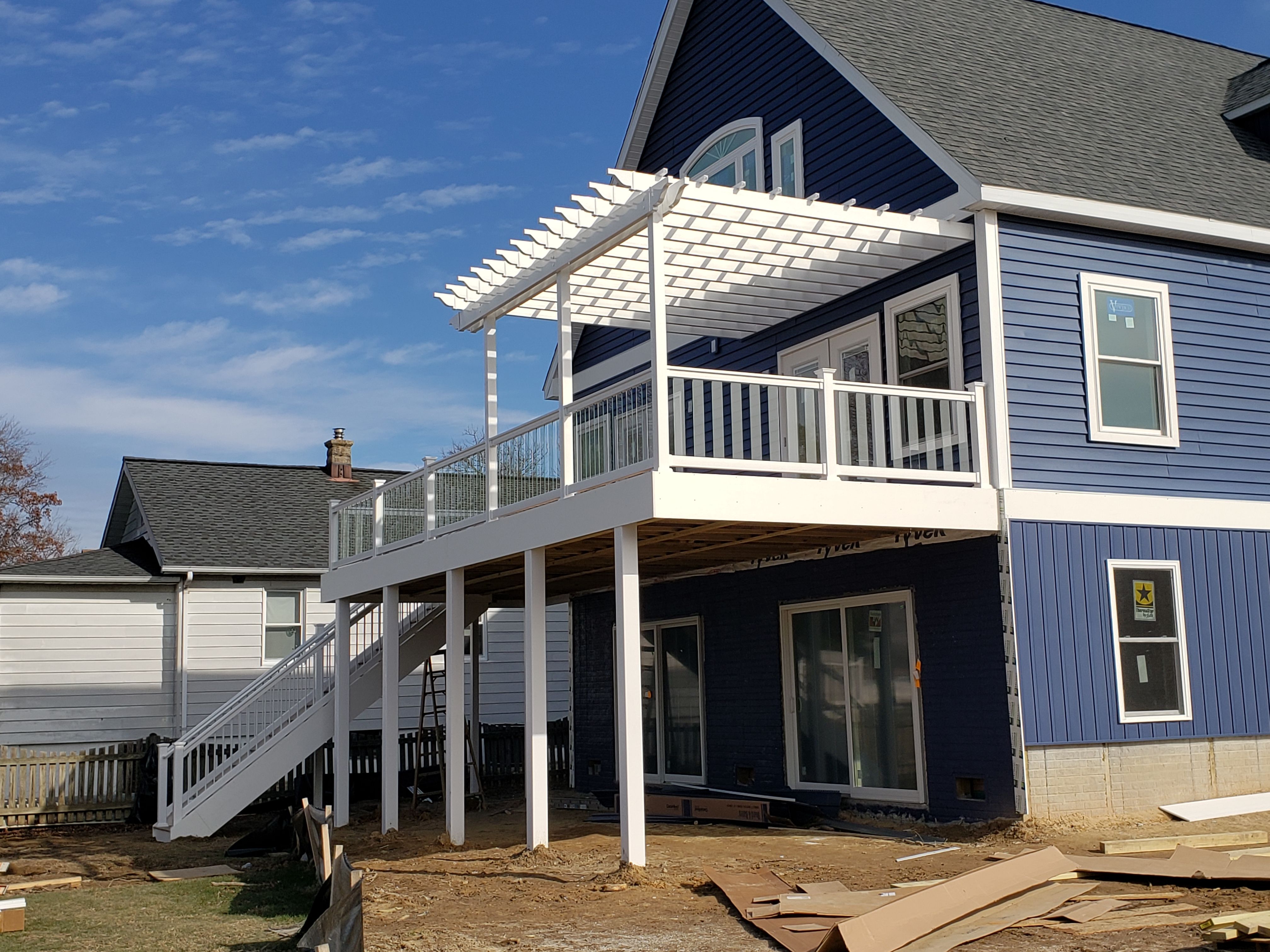 Deck Railings - Vinyl Railing - Railing Kits and Stair Railings